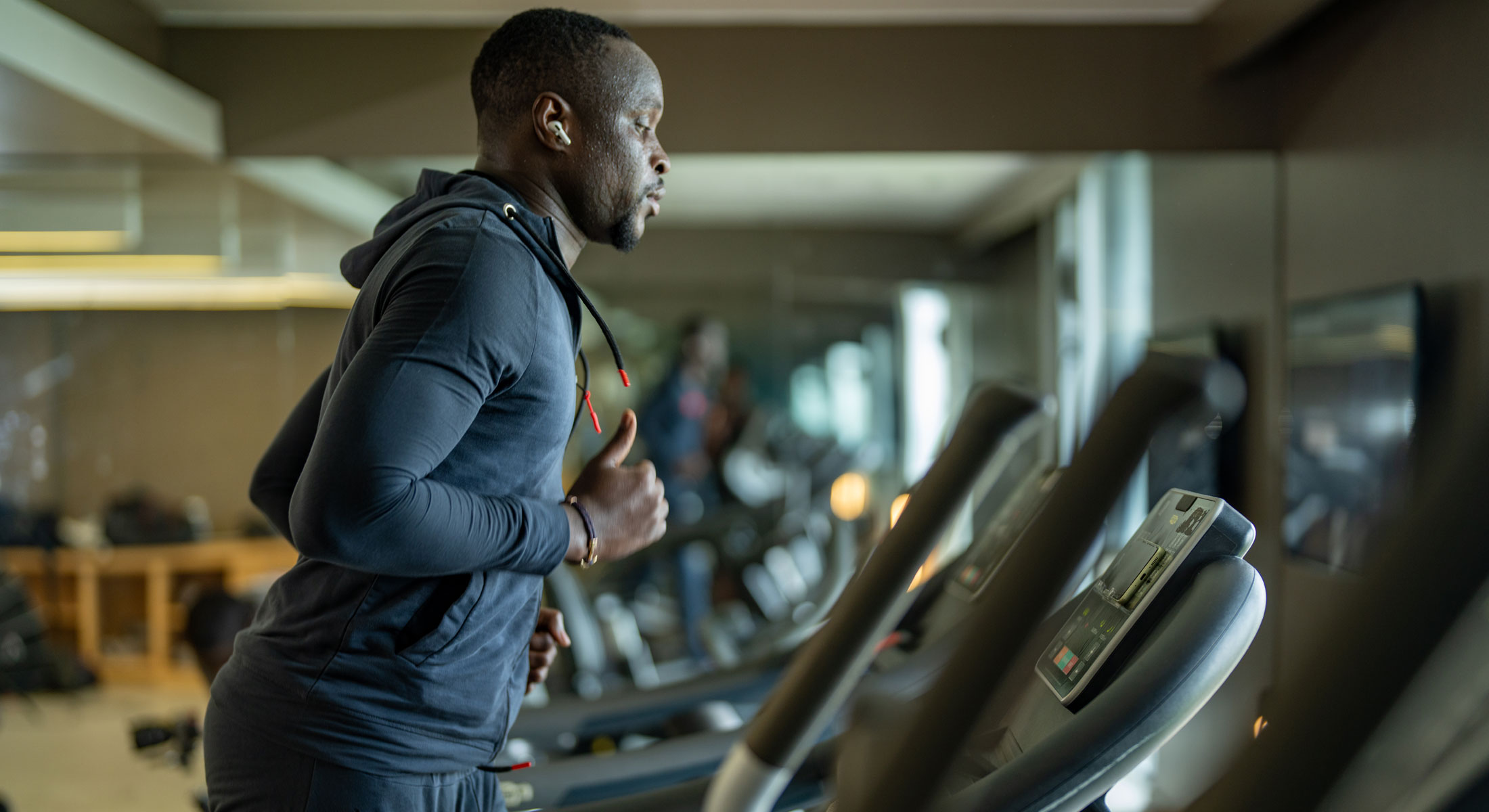 Hôtel 5 étoiles avec piscine et Salle de sport à Conakry